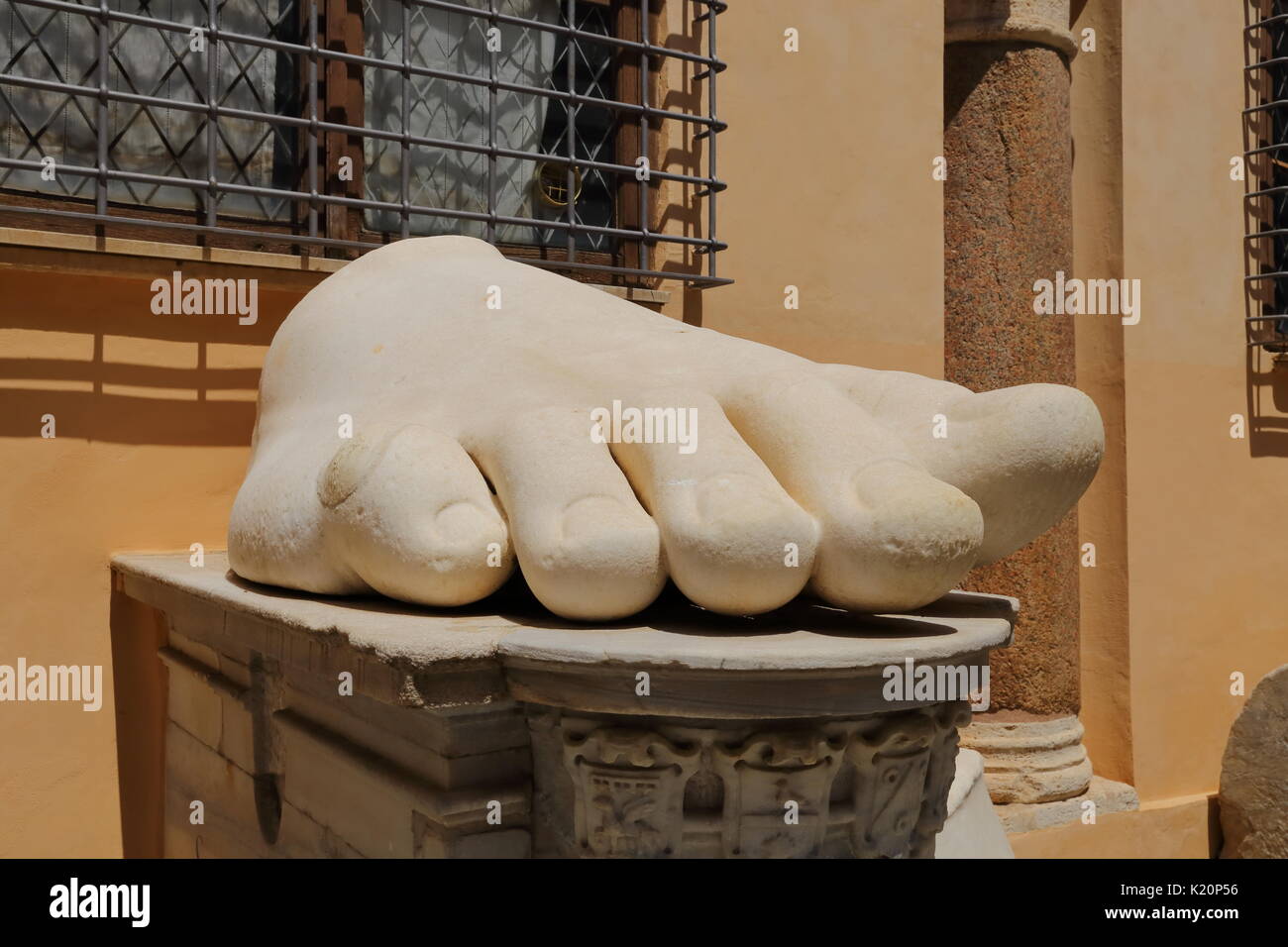 foot of Roman Emperor Constantine, Rome Italy Stock Photo - Alamy