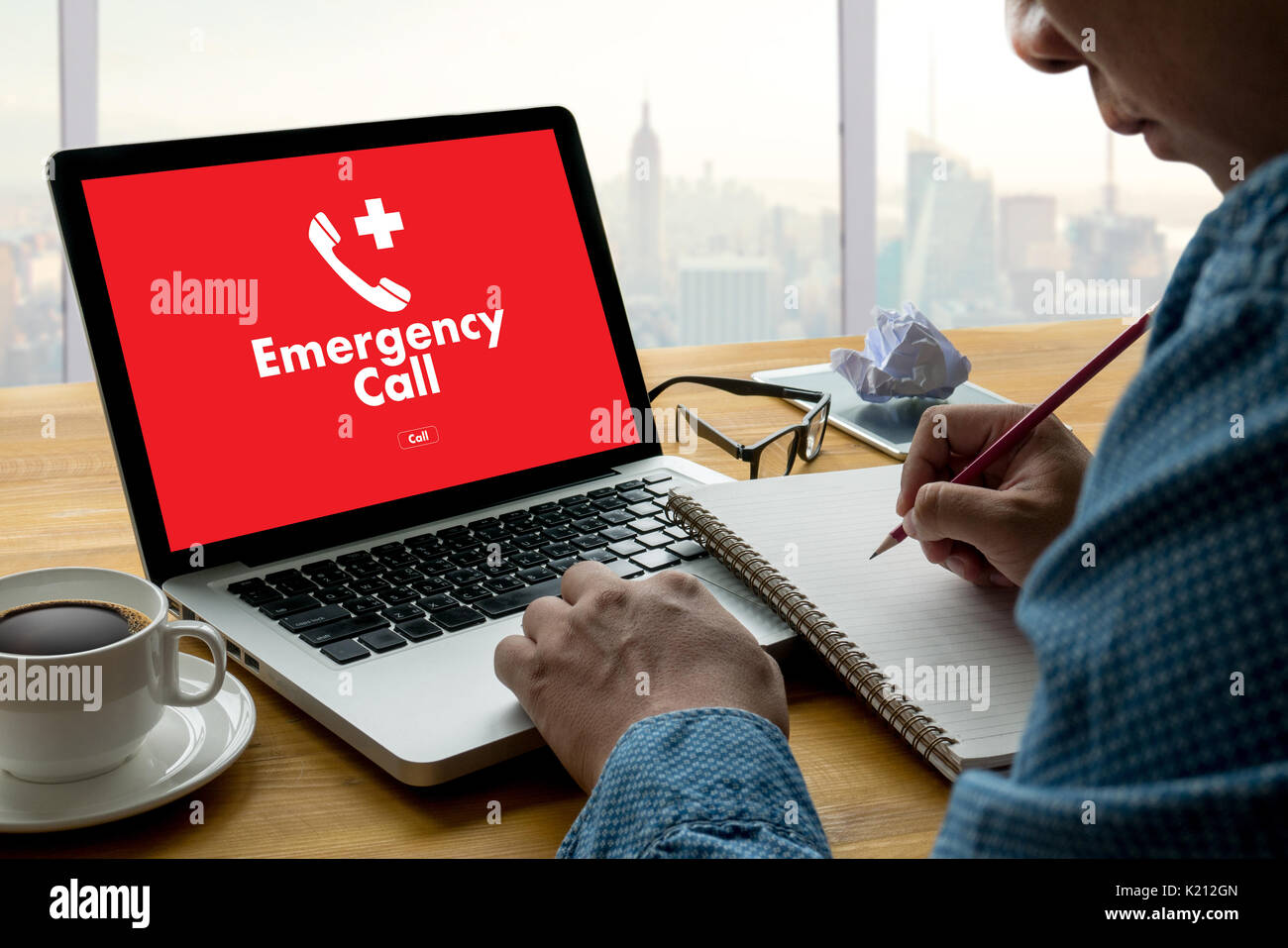 Emergency Call Center Service Urgent Accidental Hotline medical service ...