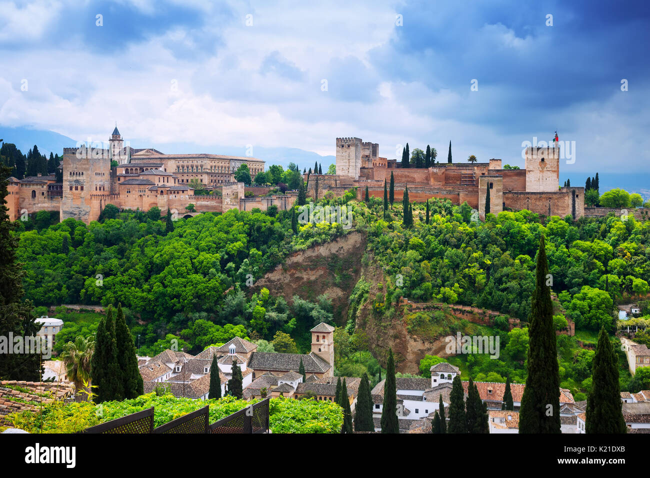 Day view of Granada with Alhambra and Sierra Nevada in background ...