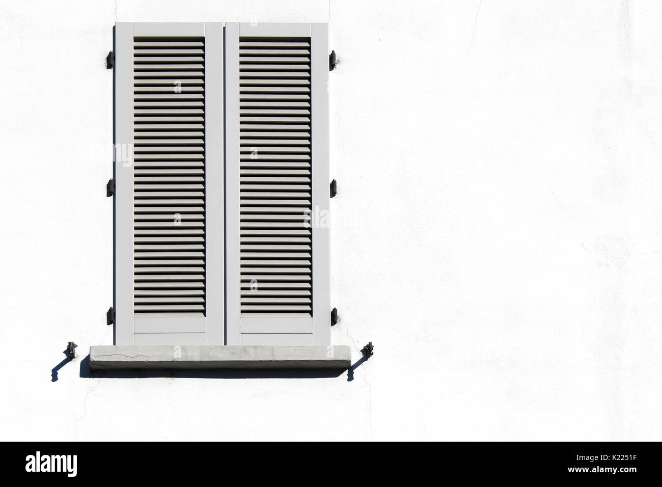 White painted wooden window Cut Out Stock Images & Pictures - Alamy