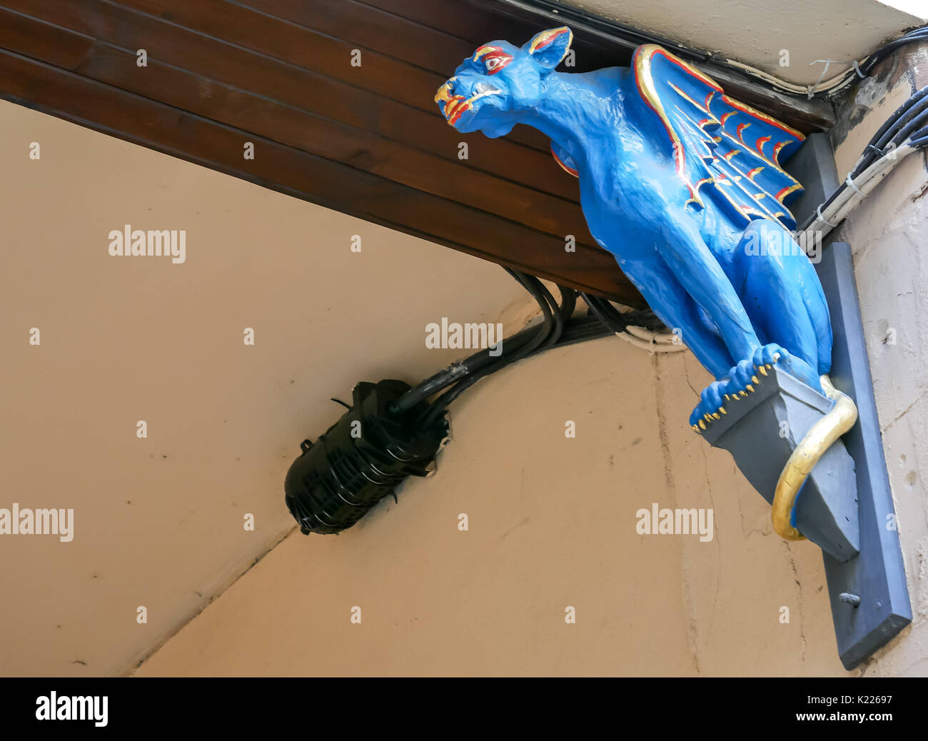 The dragon and the dragon carved dragon hi-res stock photography and ...