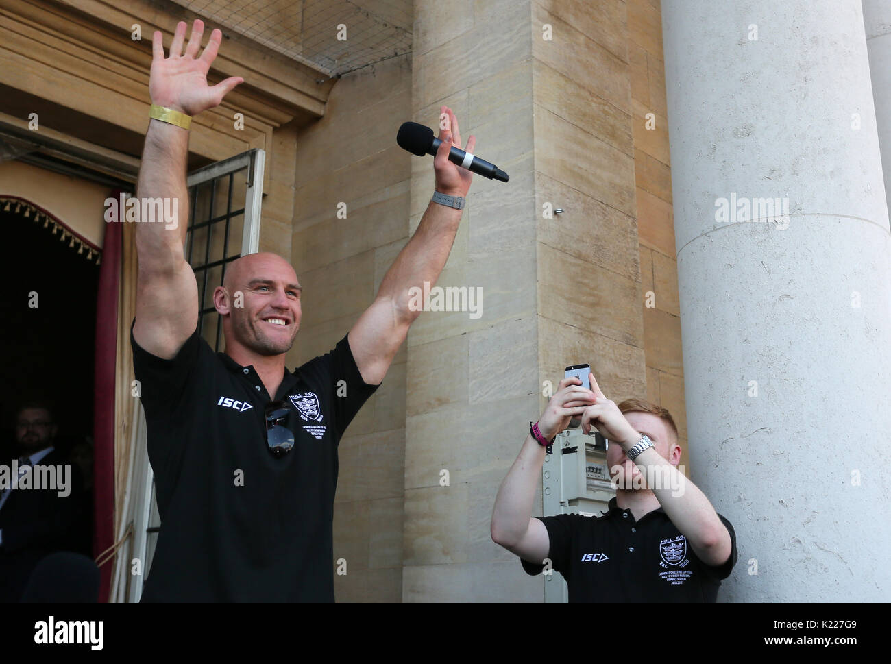 Hull FC's Gareth Ellis during Hull FC's Challenge Cup Win homecoming ...