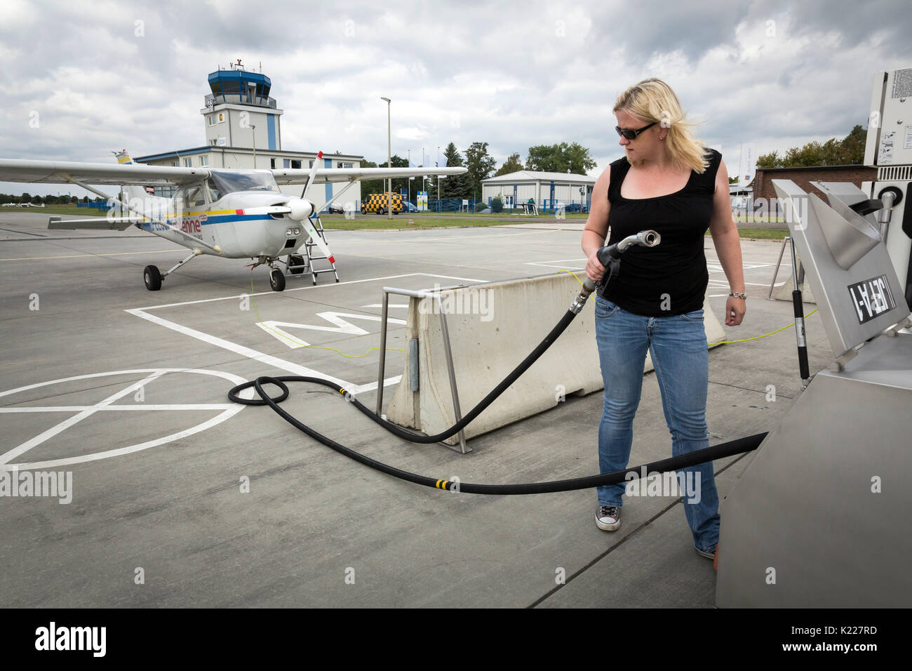Jamie pilot and radio journalist at RBB Antenne Brandenburg, Sandra ...