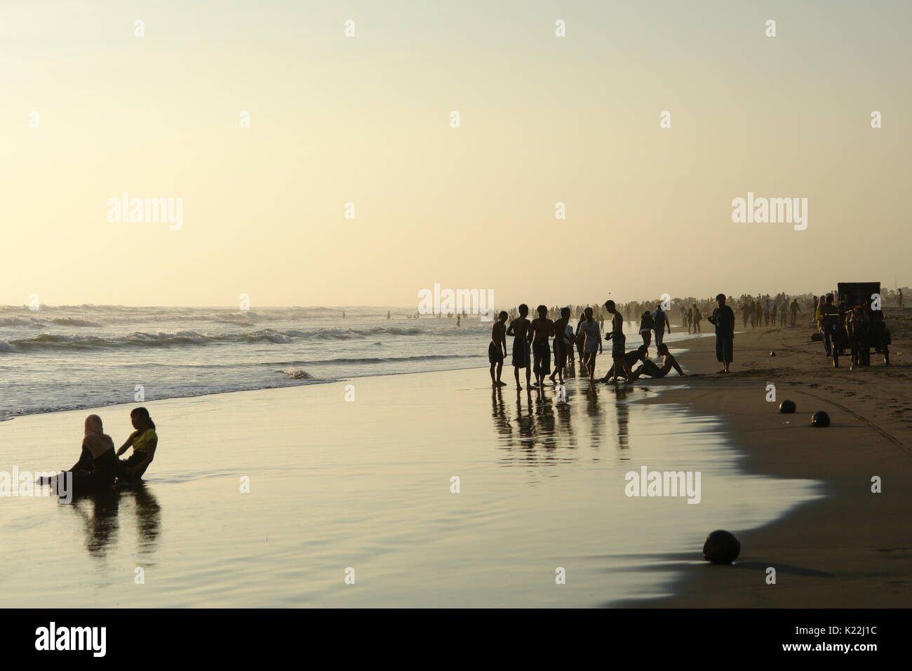Weekend holiday at the beach Stock Photo - Alamy