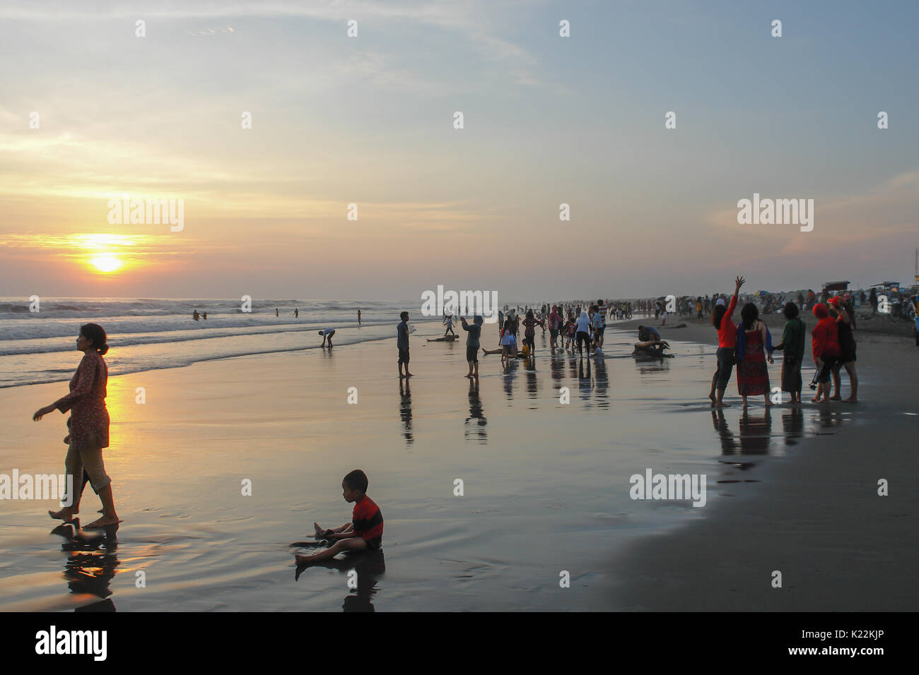Weekend holiday at the beach Stock Photo - Alamy
