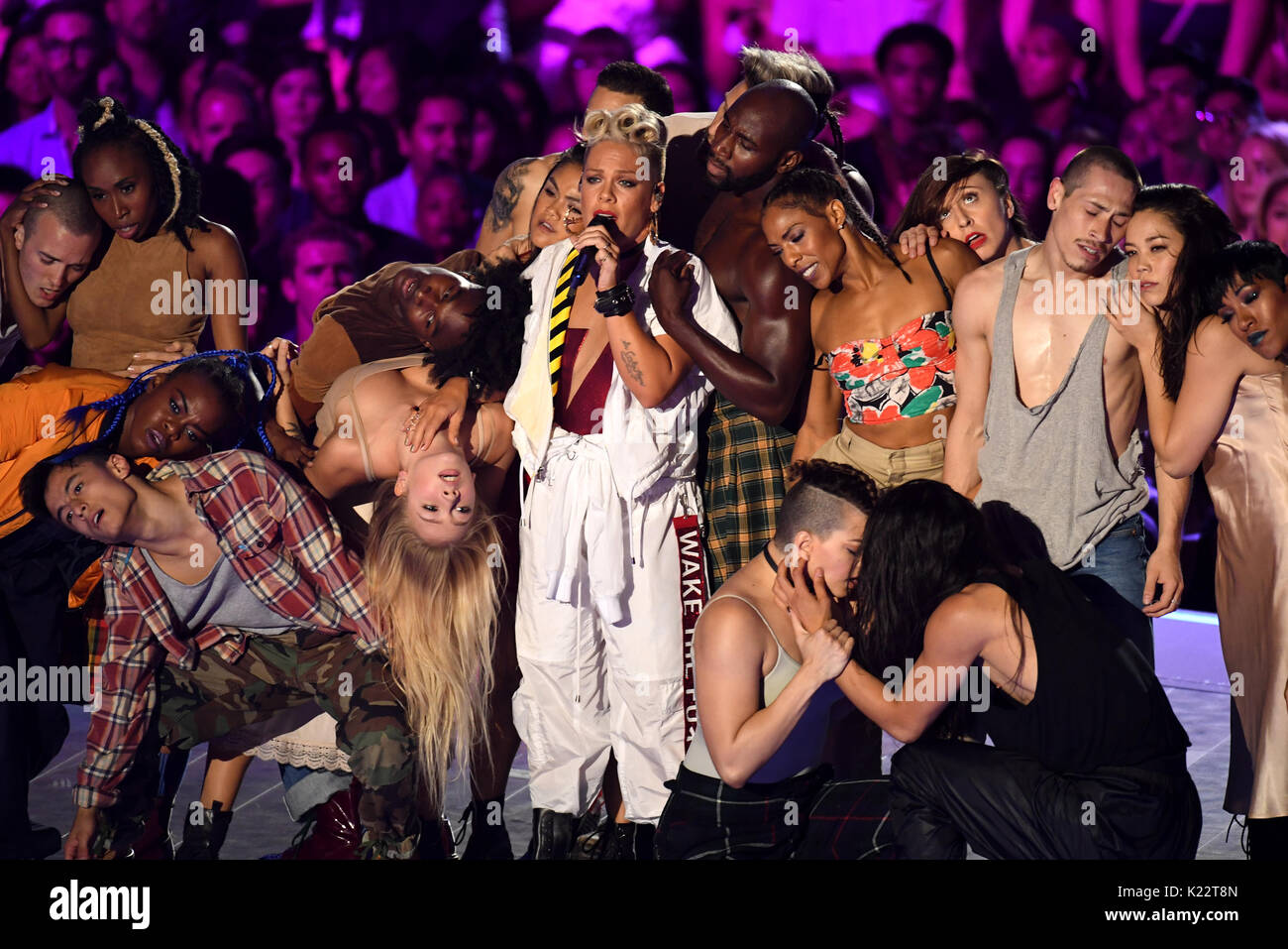 Pink during the mtv video music awards hi-res stock photography and ...