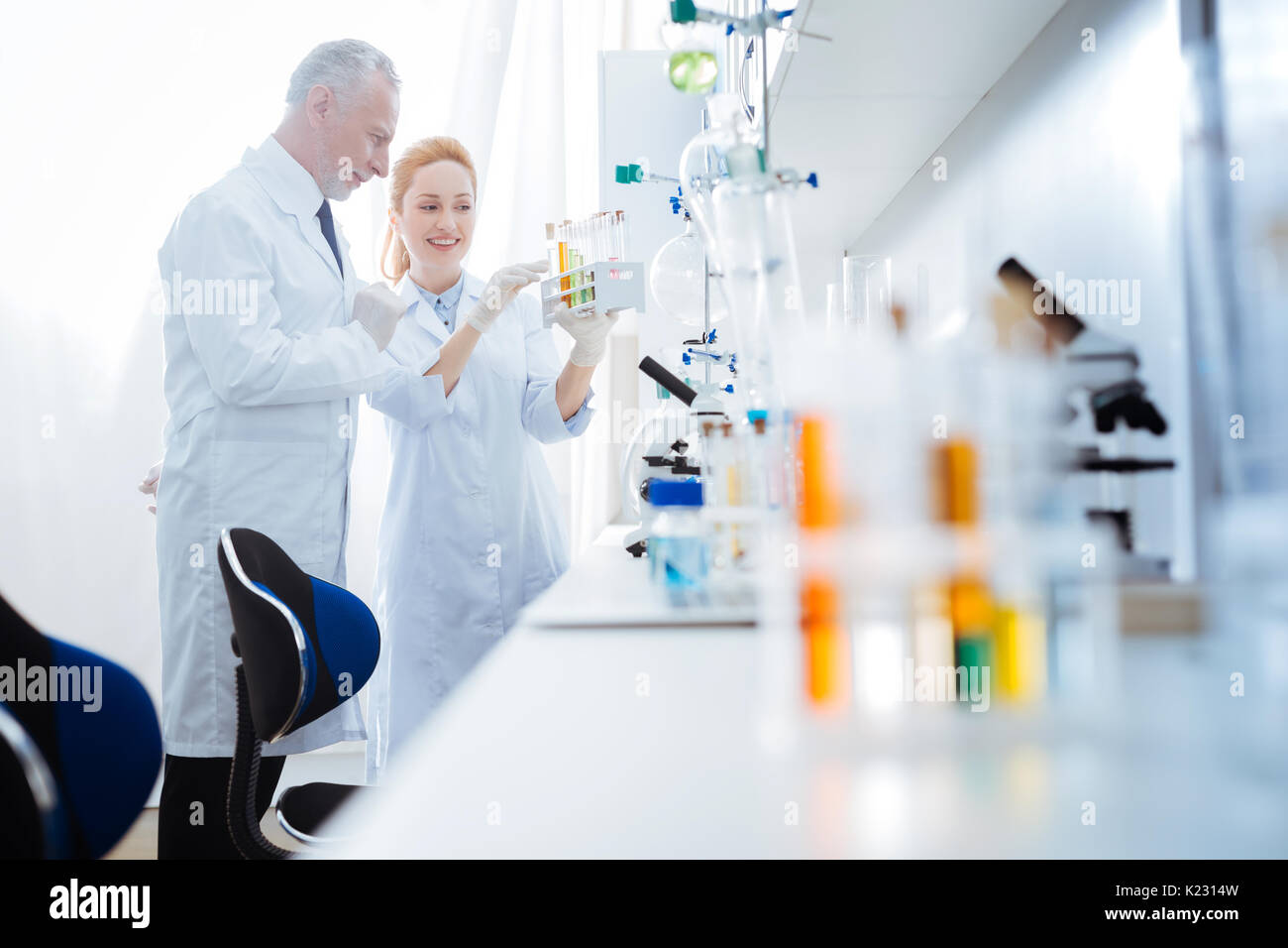 Technologies scientific experiment hi-res stock photography and images ...