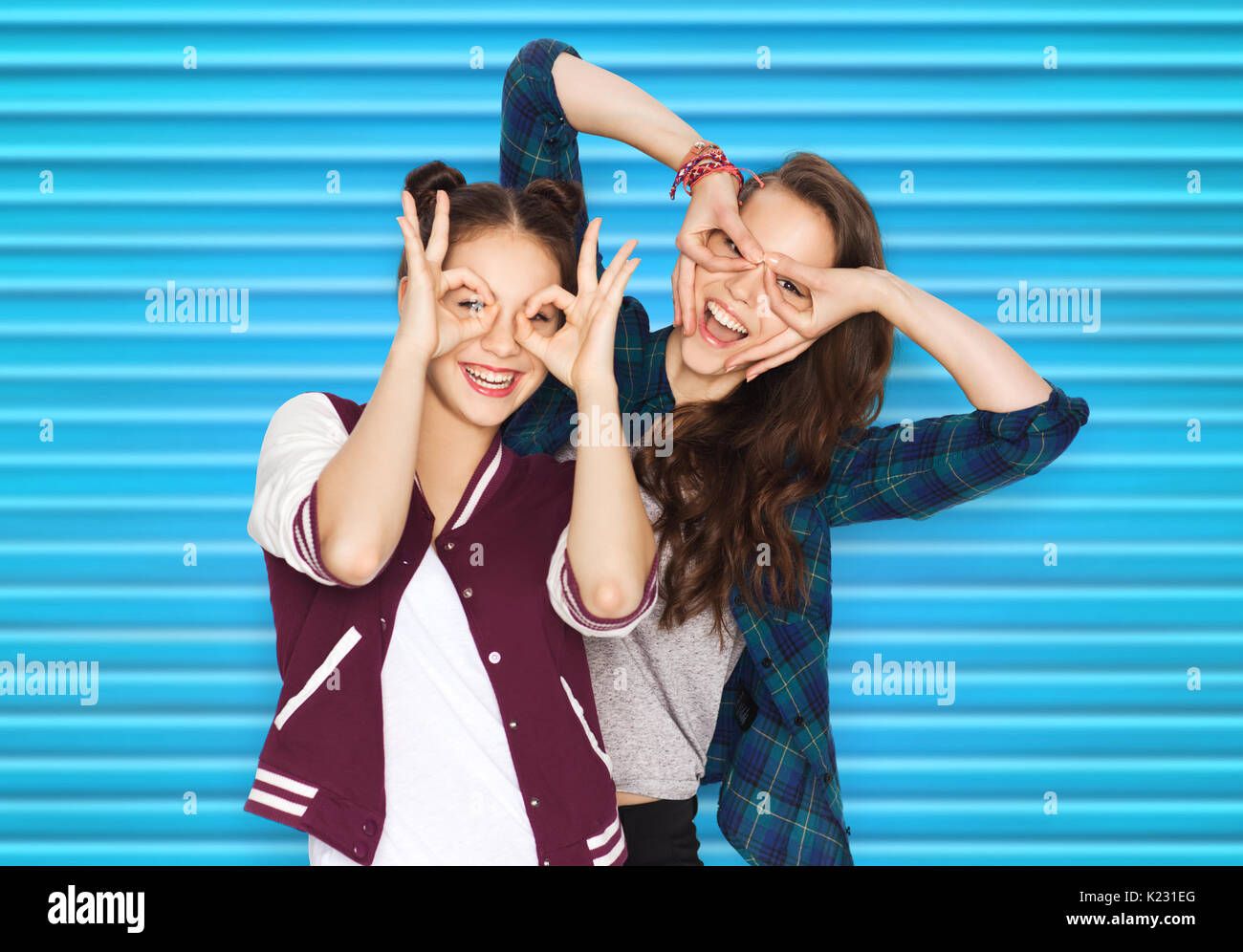 Girls making faces hi-res stock photography and images - Alamy