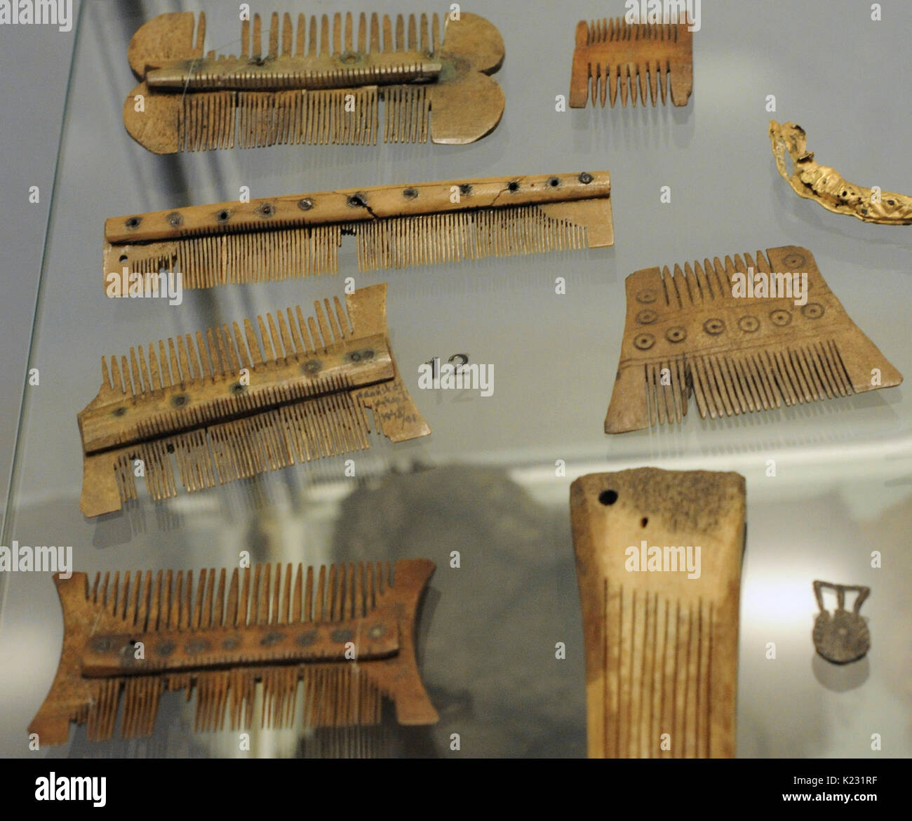 Middle Ages. Set of combs made with animal horns. 12th-13th centuries ...