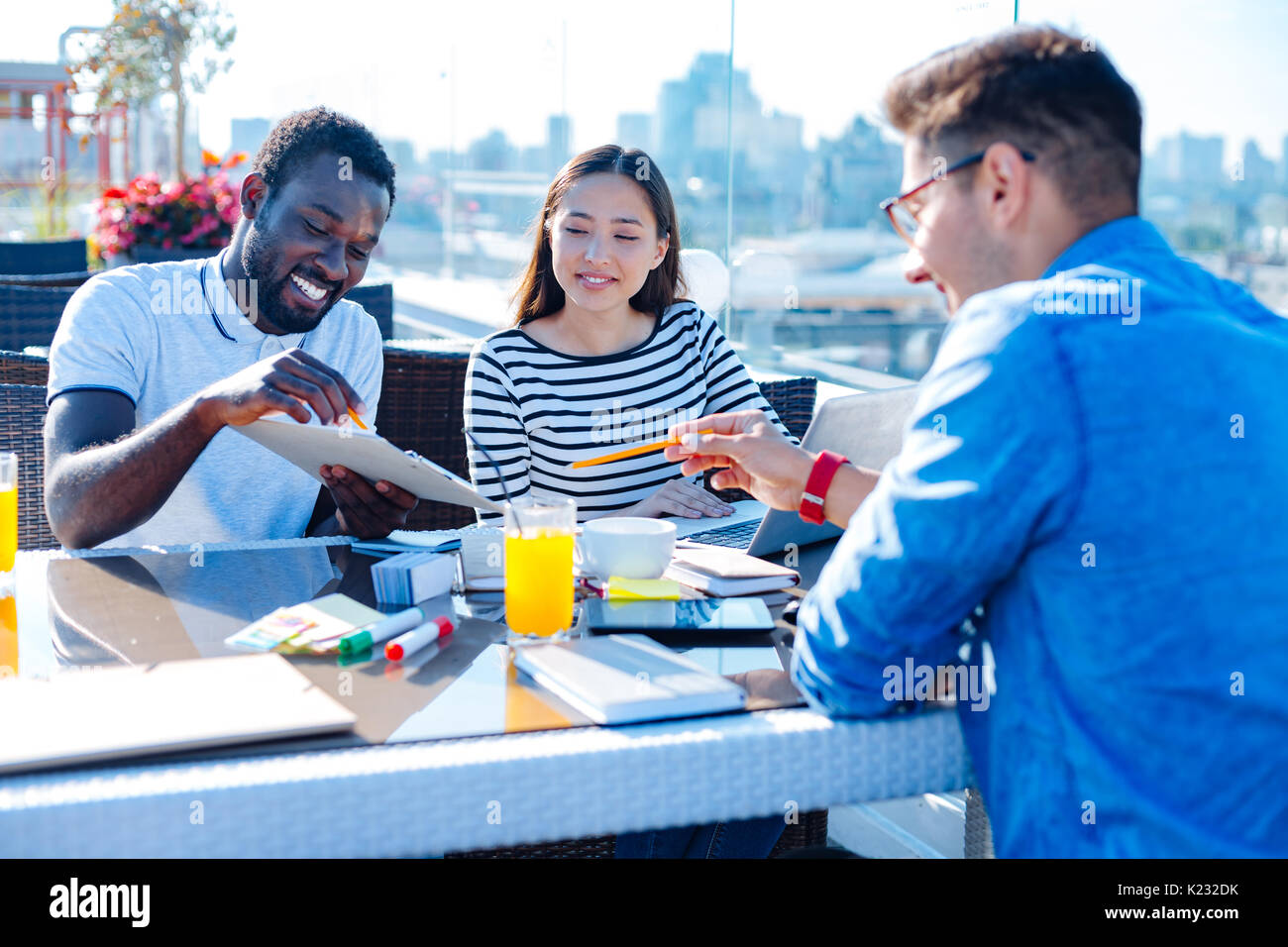 National working together hi-res stock photography and images - Alamy