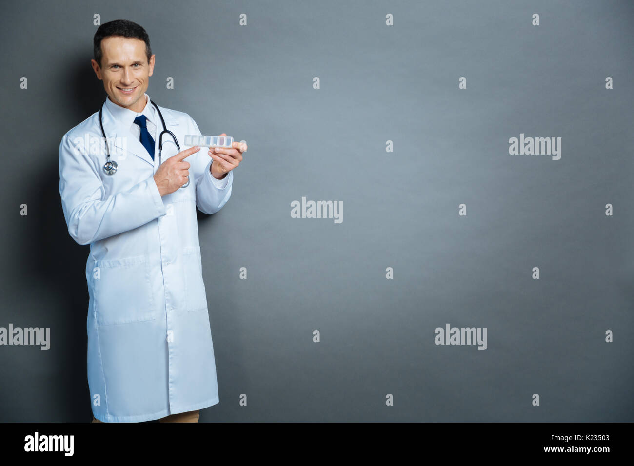 Weekly organizer hi-res stock photography and images - Alamy