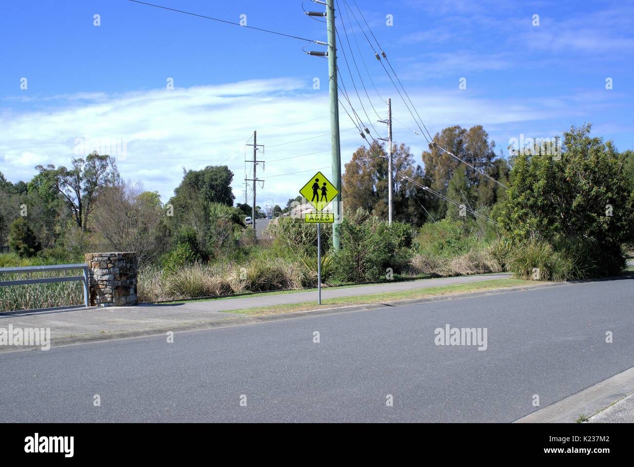 Australian pedestrian crossing sign hi-res stock photography and images ...