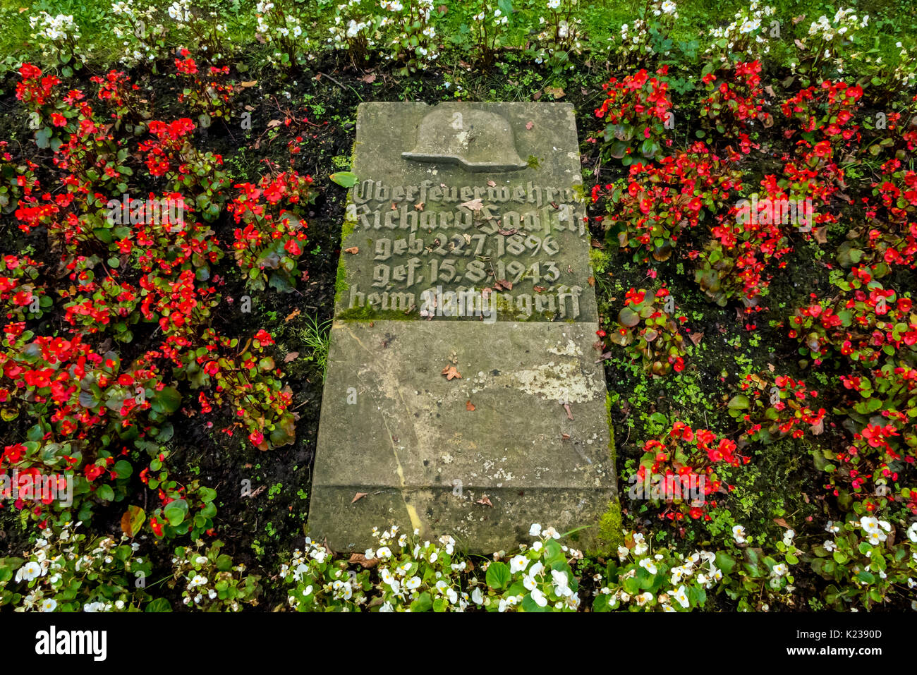 Mausoleum At Ohlsdorf Cemetery High Resolution Stock Photography and ...