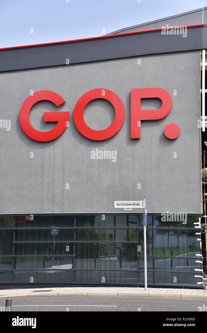 Variete Logo File:Paris Variete, Le Quatuor Play Advert.jpg