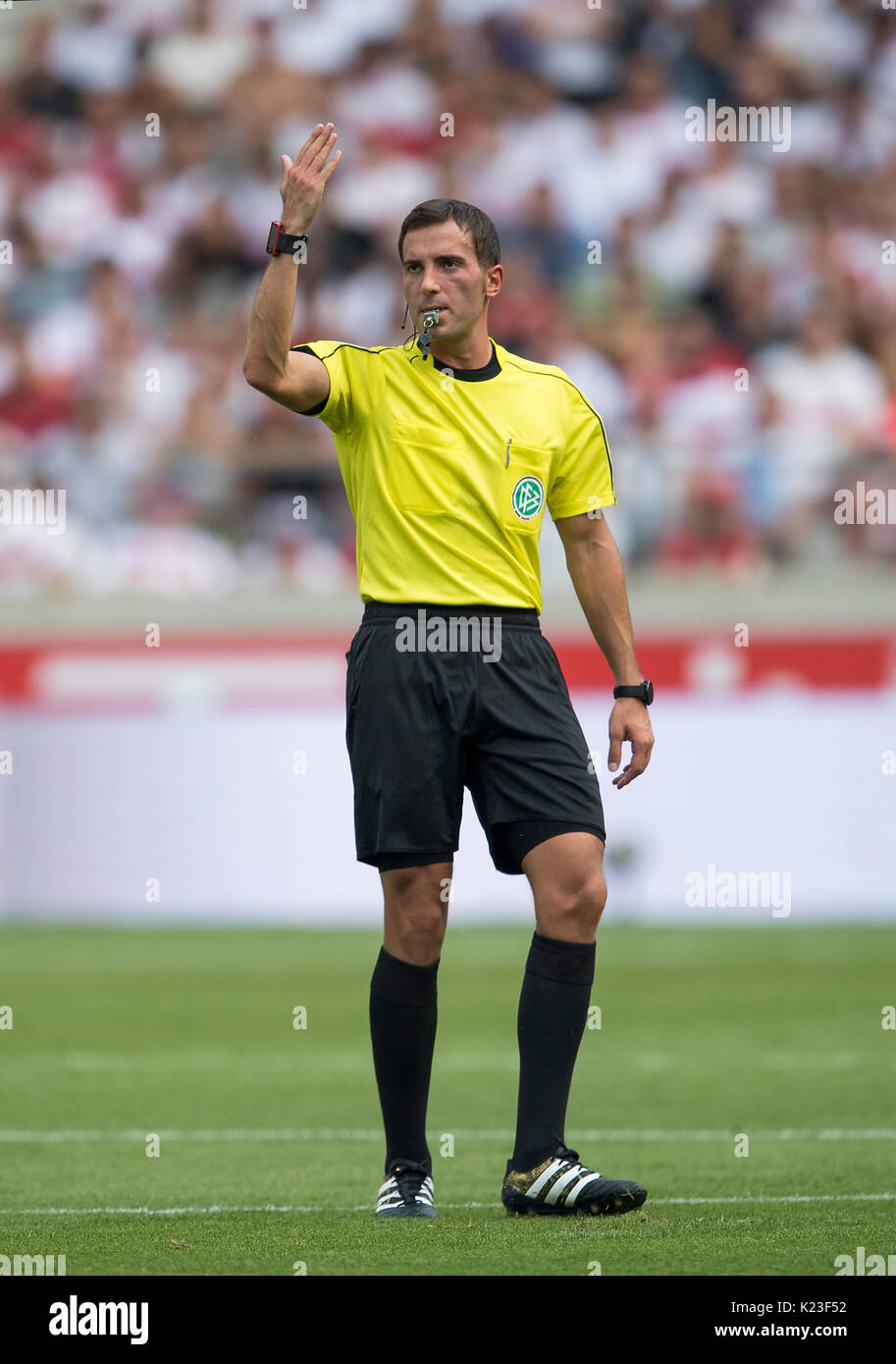 Schiedsrichter benjamin brand hi-res stock photography and images - Alamy