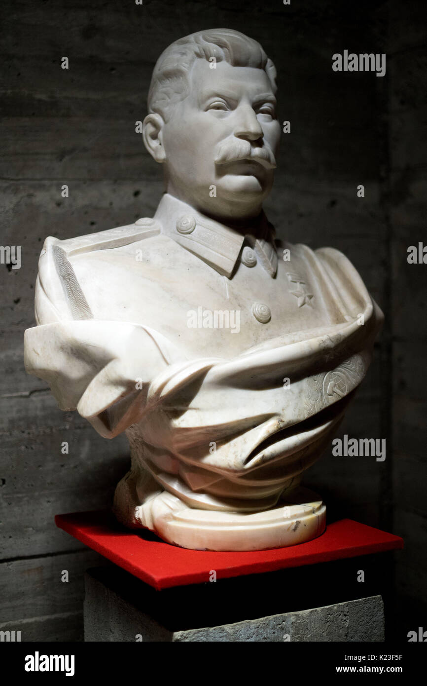 A bust of Stalin is exhibited at the Panoarama Museum of the Battle of ...