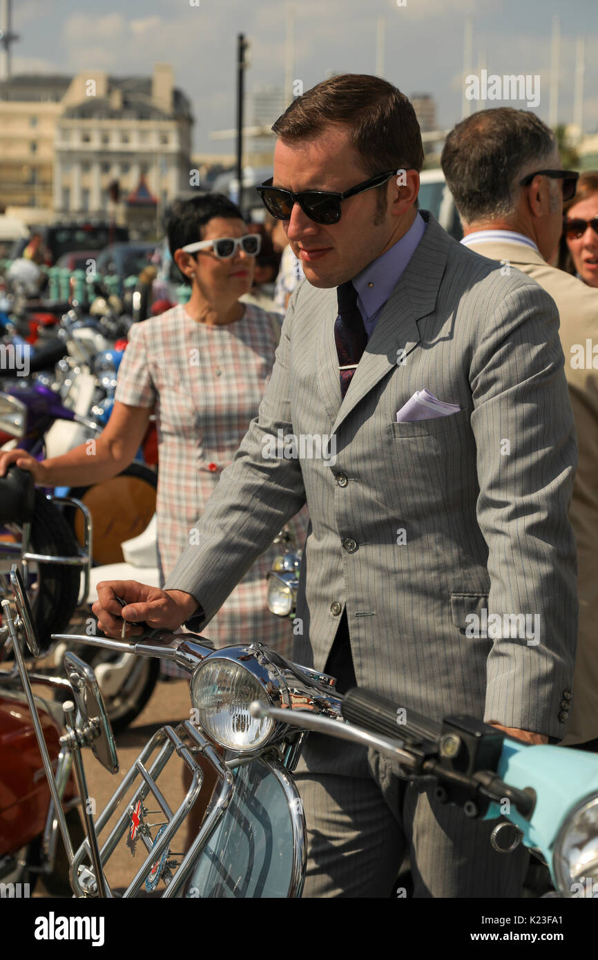 Mods hi-res stock photography and images - Alamy