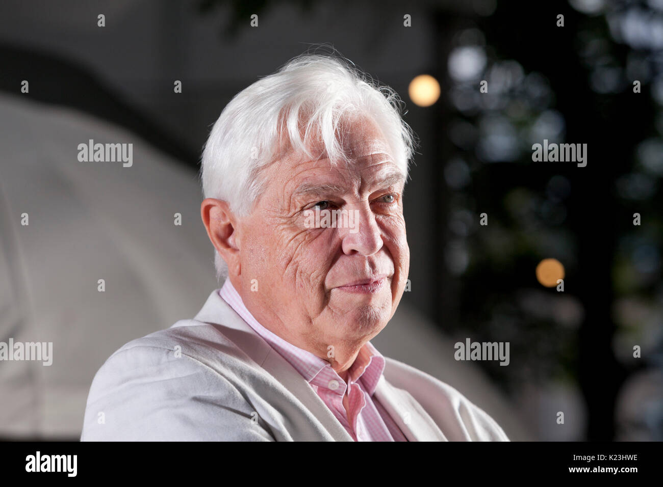 John simpson bbc hi-res stock photography and images - Alamy