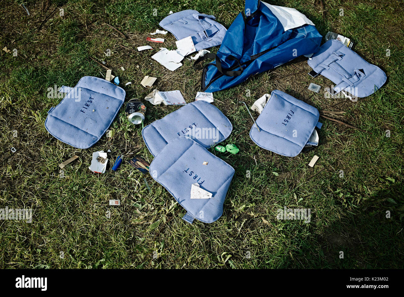 Reading, UK. 28th Aug, 2017. Headrests from train carriages abandoned ...