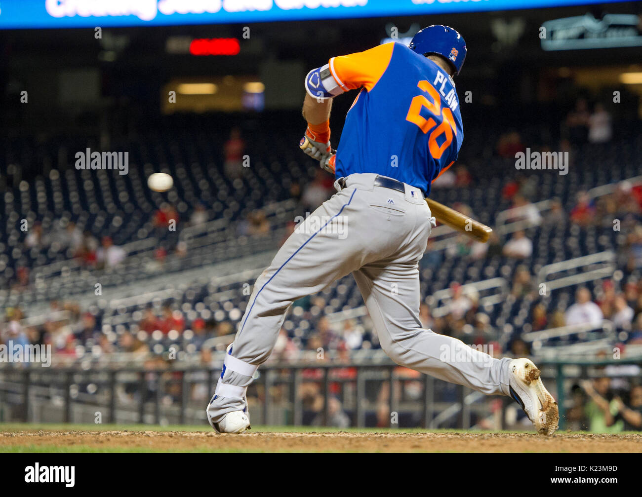 Washington, Us. 27th Aug, 2017. New York Mets catcher Kevin Plawecki ...