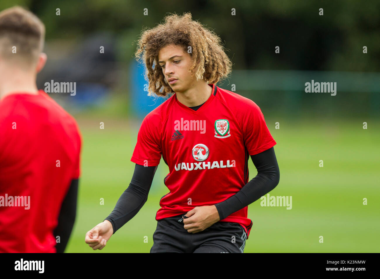 Ethan Ampadu Wales High Resolution Stock Photography and Images - Alamy