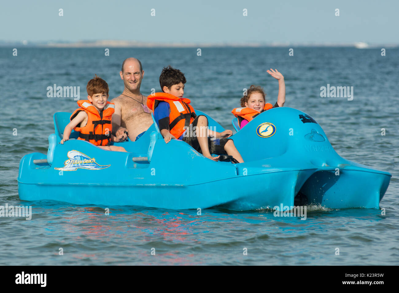 Happy england family hi-res stock photography and images - Alamy