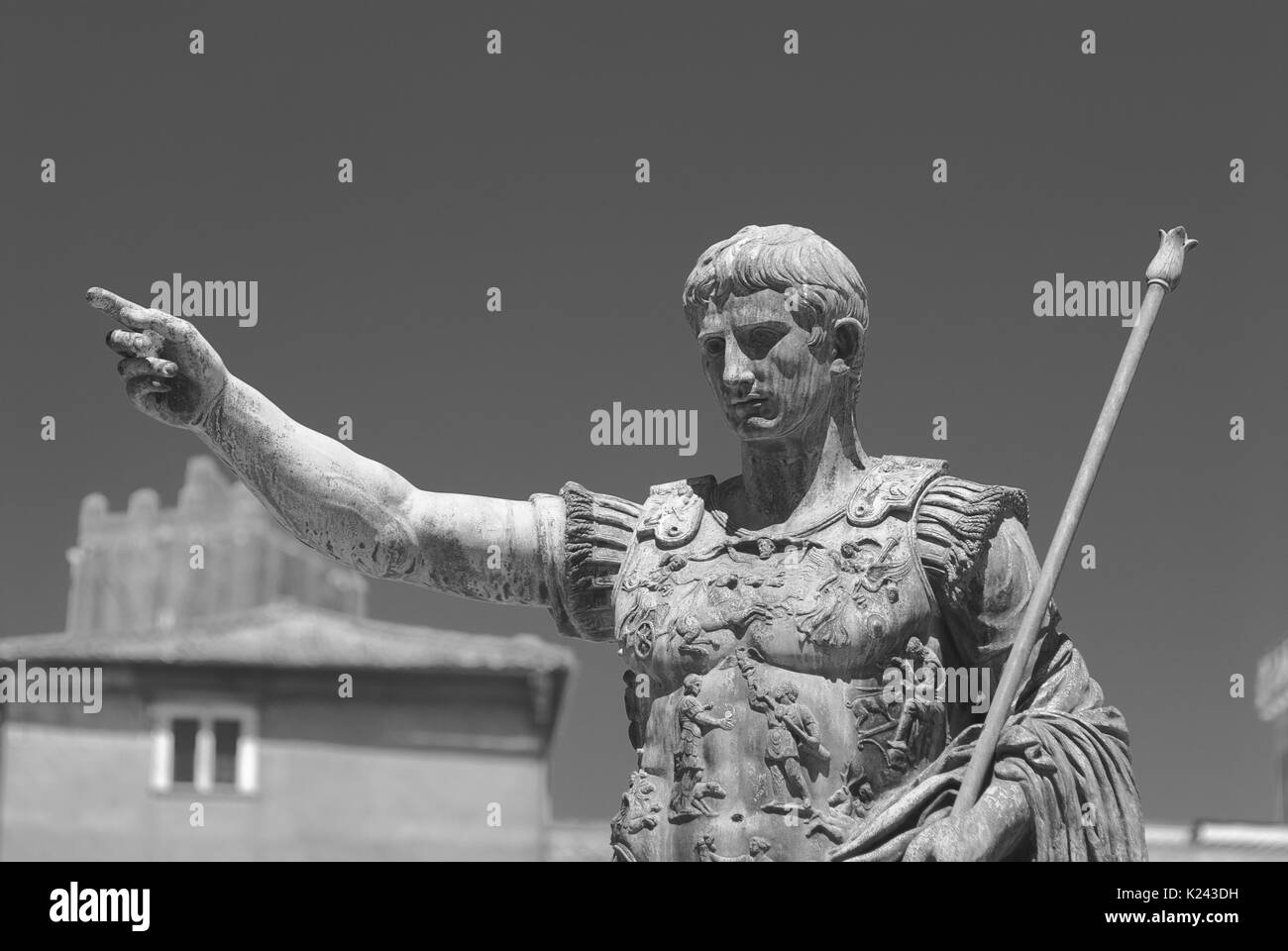 Julius caesar head Black and White Stock Photos & Images - Alamy