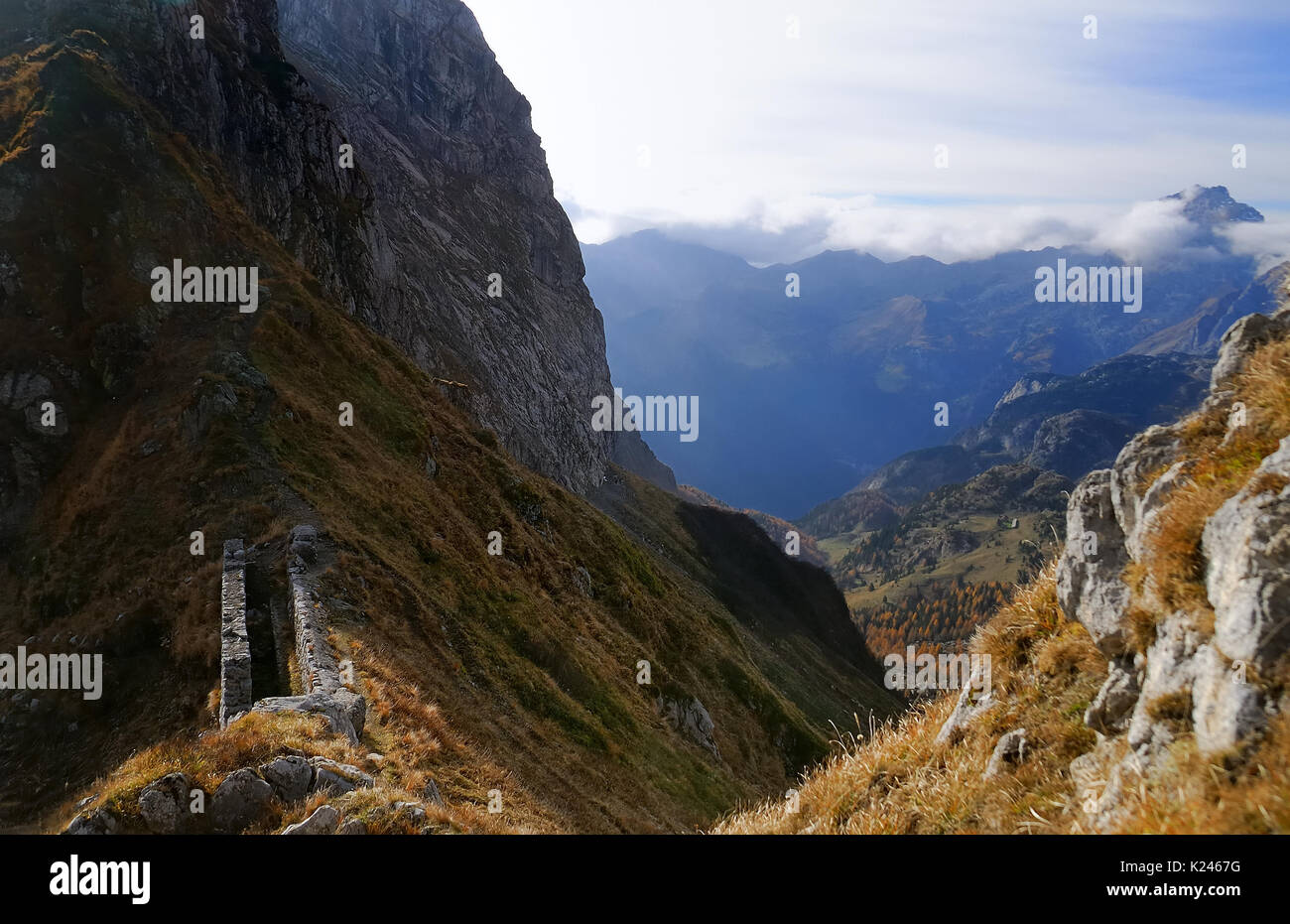 Italian front trench hi-res stock photography and images - Alamy