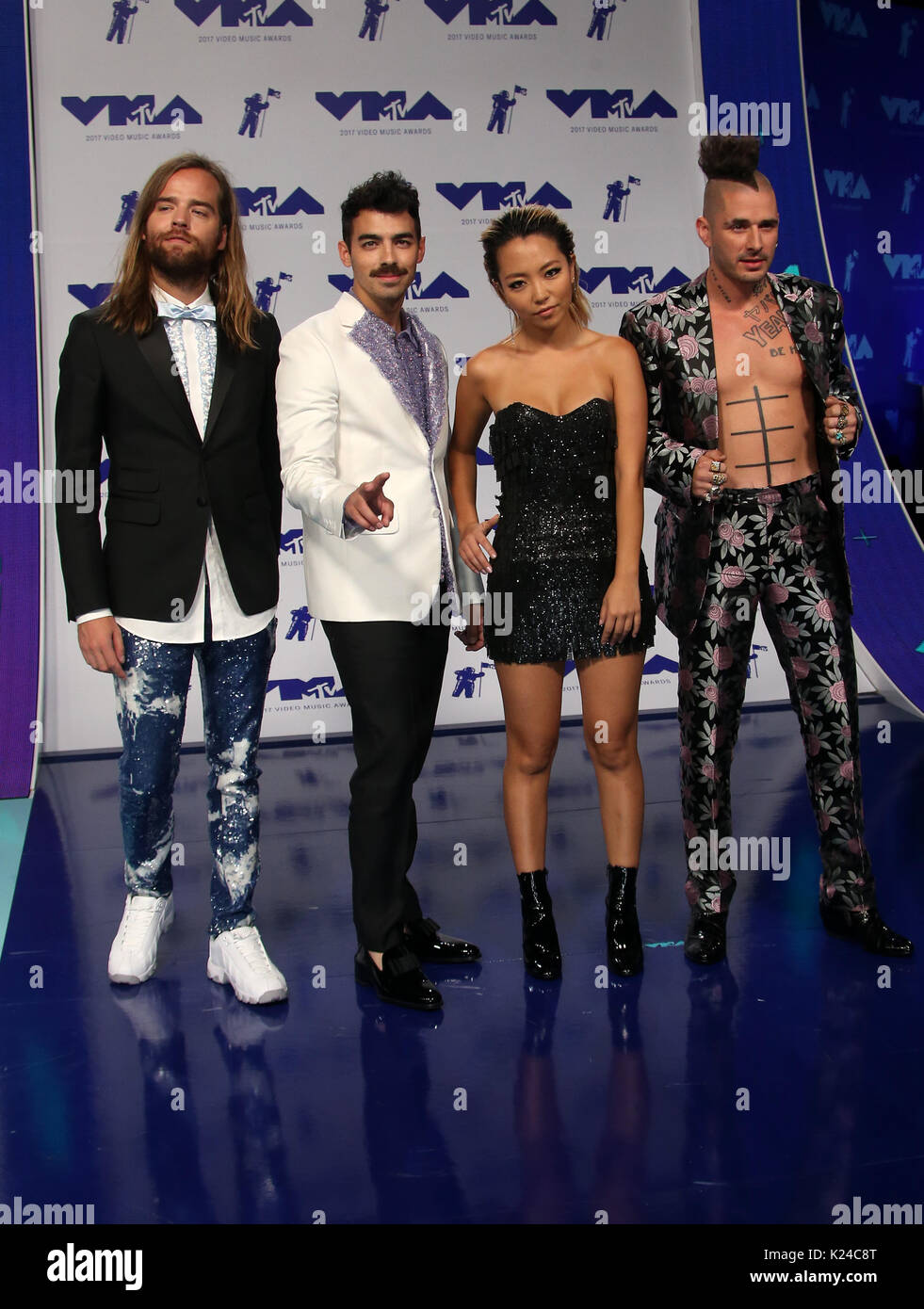 Inglewood, USA. 27th Aug, 2017. Jack Lawless, Joe Jonas, JinJoo Lee ...