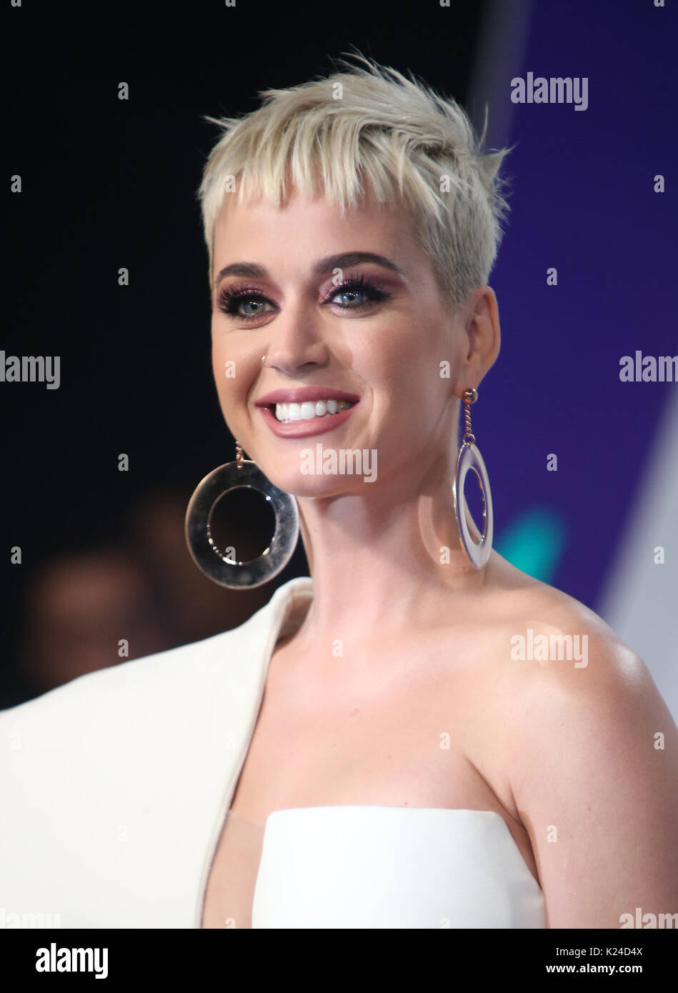 Katy perry hi-res stock photography and images - Alamy
