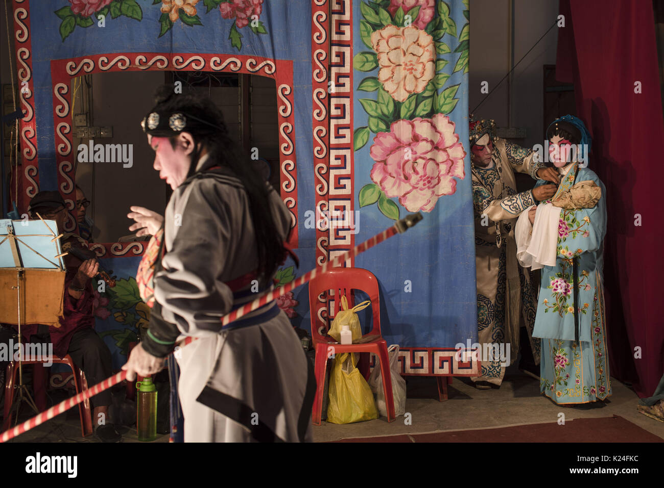 Kuala Lumpur, Malaysia. 28th Aug, 2017. Backstage scenes of Chinese ...