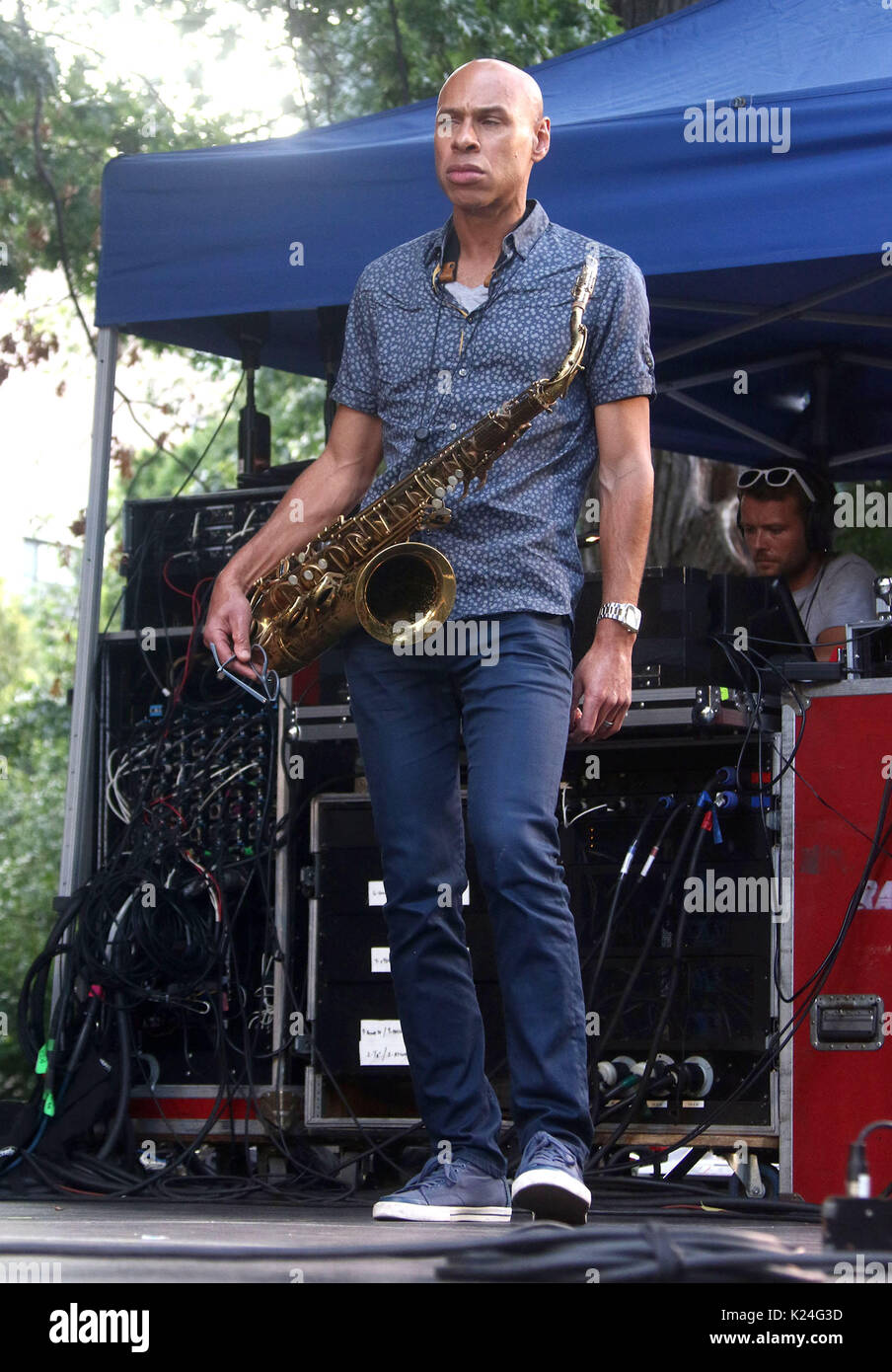 New York, New York, USA. 27th Aug, 2017. Jazz saxophonist JOSHUA REDMAN ...