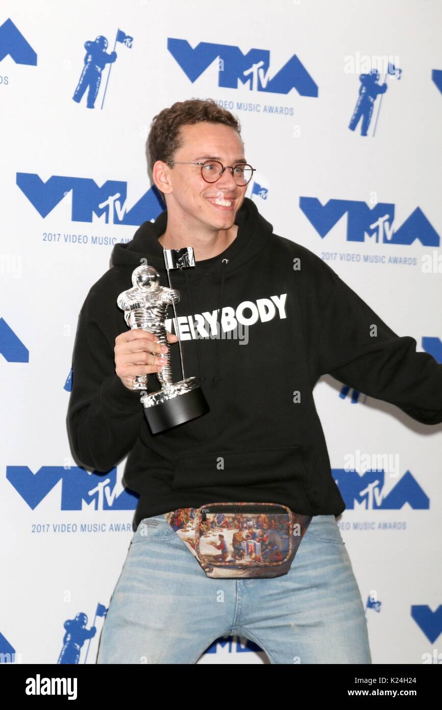 Inglewood, CA. 27th Aug, 2017. Logic, Sir Robert Bryson Hall II in the press room for MTV Video ...