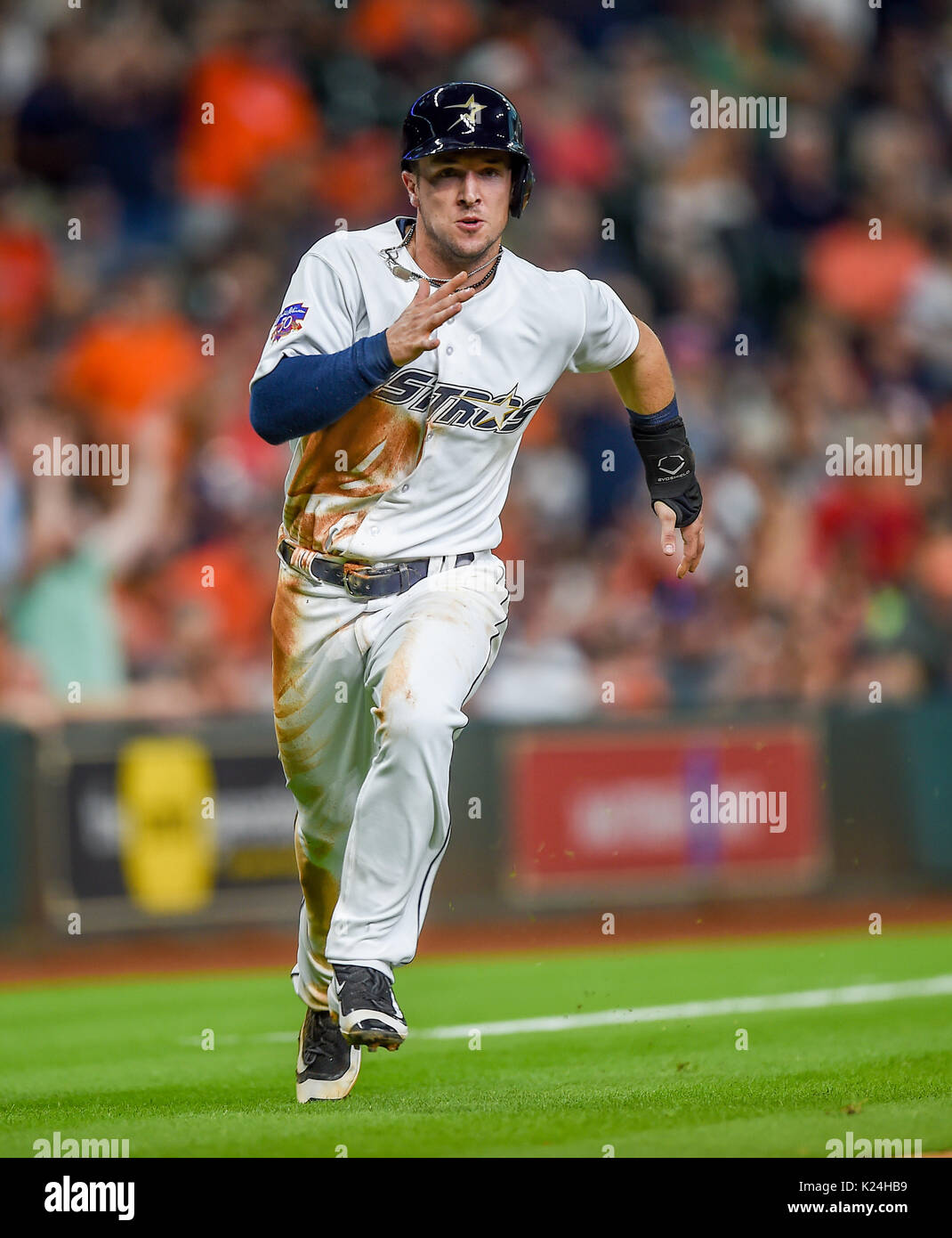 August 19, 2017: Houston Astros third baseman Alex Bregman (2) running ...