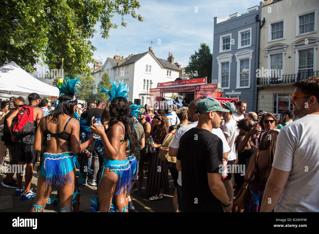 Fun bunch sound system hi-res stock photography and images - Alamy