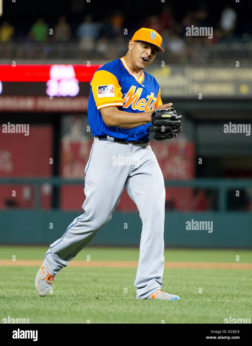 New York Mets relief pitcher AJ Ramos (44) celebrates after getting the ...