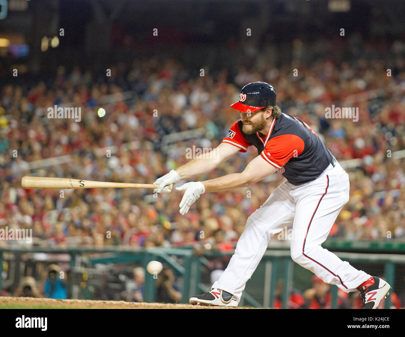 Washington Nationals second baseman Daniel Murphy (20) strikes out ...