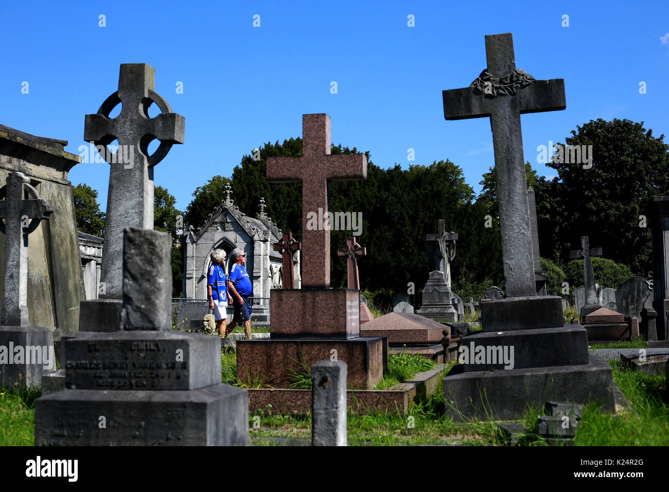 Everton cemetery hi-res stock photography and images - Alamy