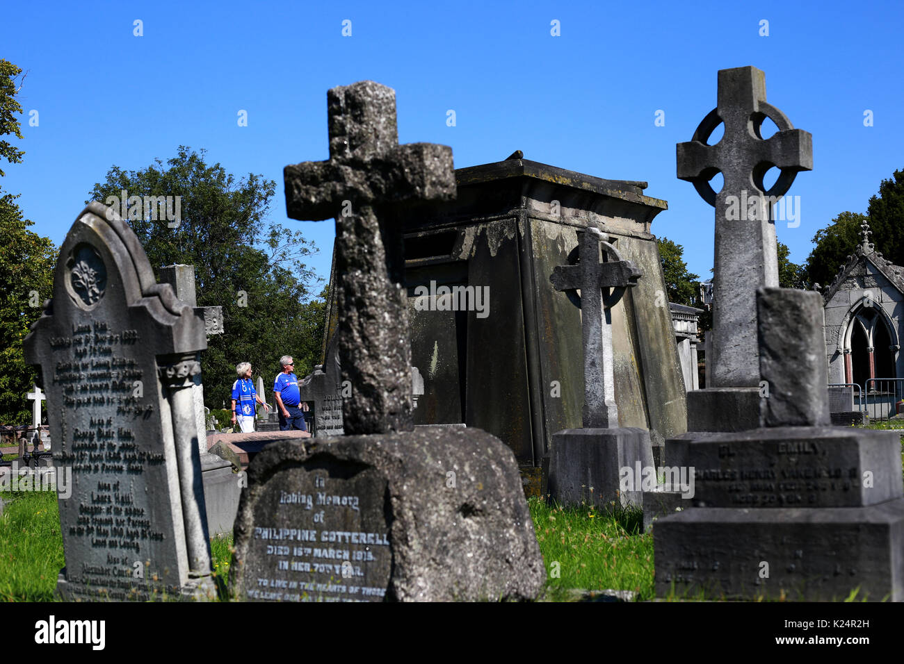Everton cemetery hi-res stock photography and images - Alamy