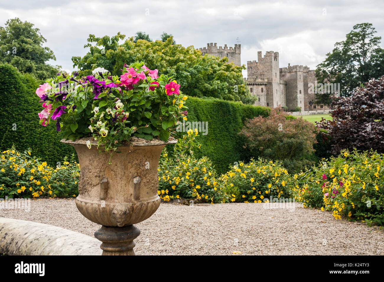 Co durham landmark tourist attraction hi-res stock photography and ...