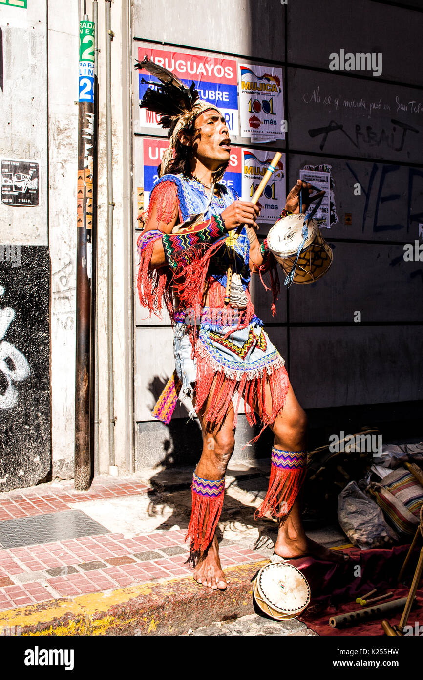 Native american color picture hi-res stock photography and images - Alamy