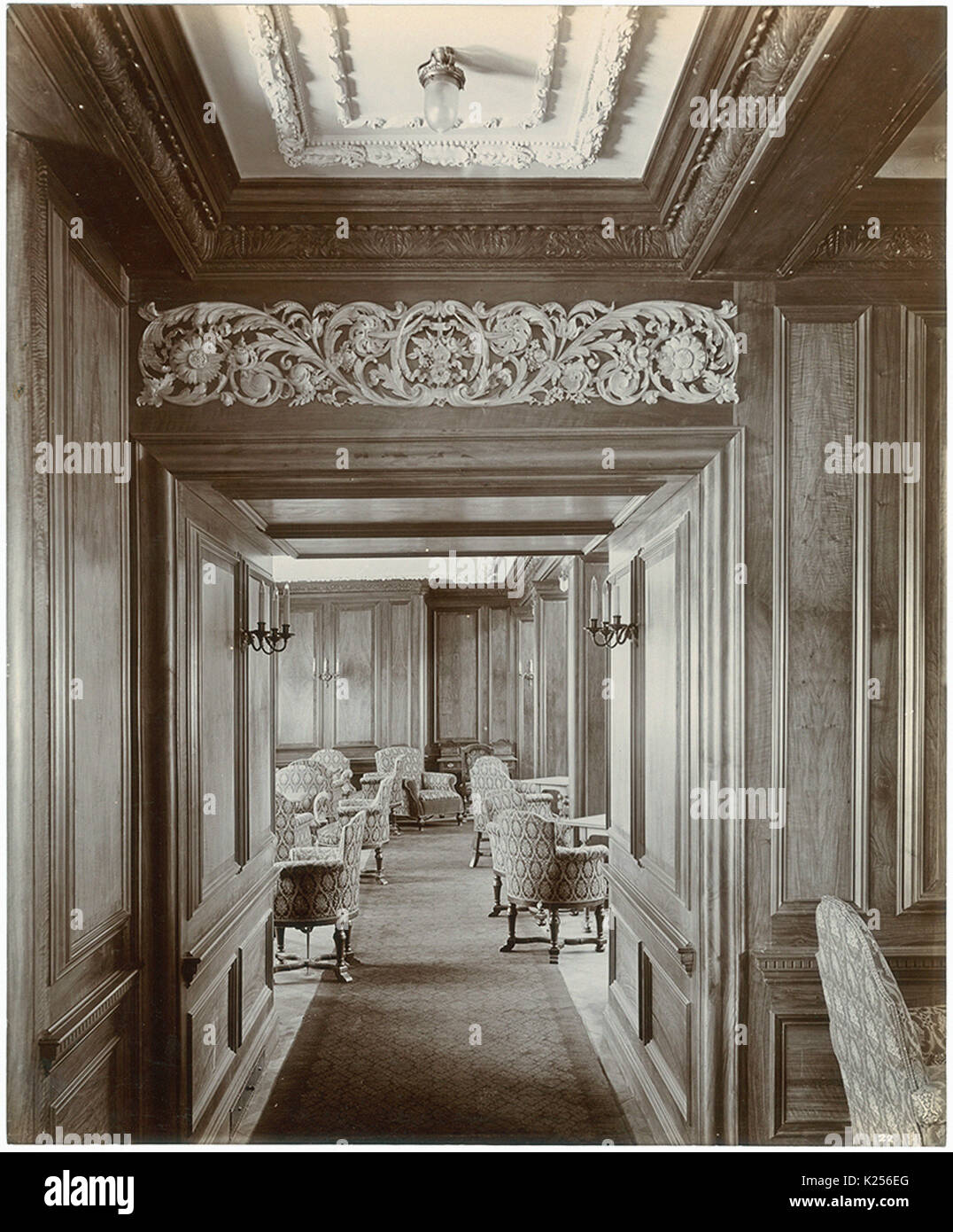 First class smoking room Stock Photo - Alamy