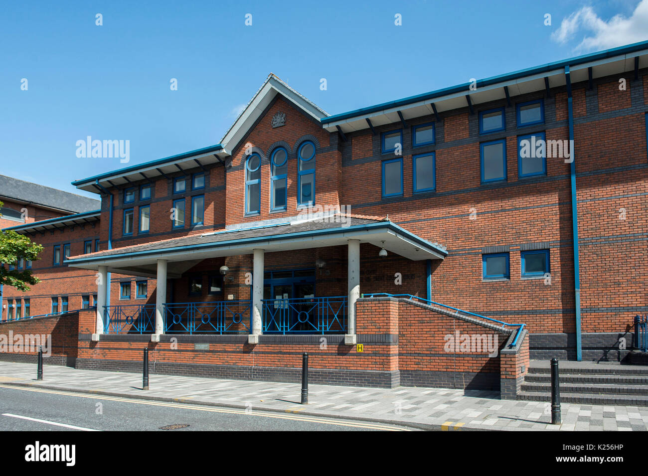 Stoke on Trent Crown Court and County Court building Stock Photo - Alamy