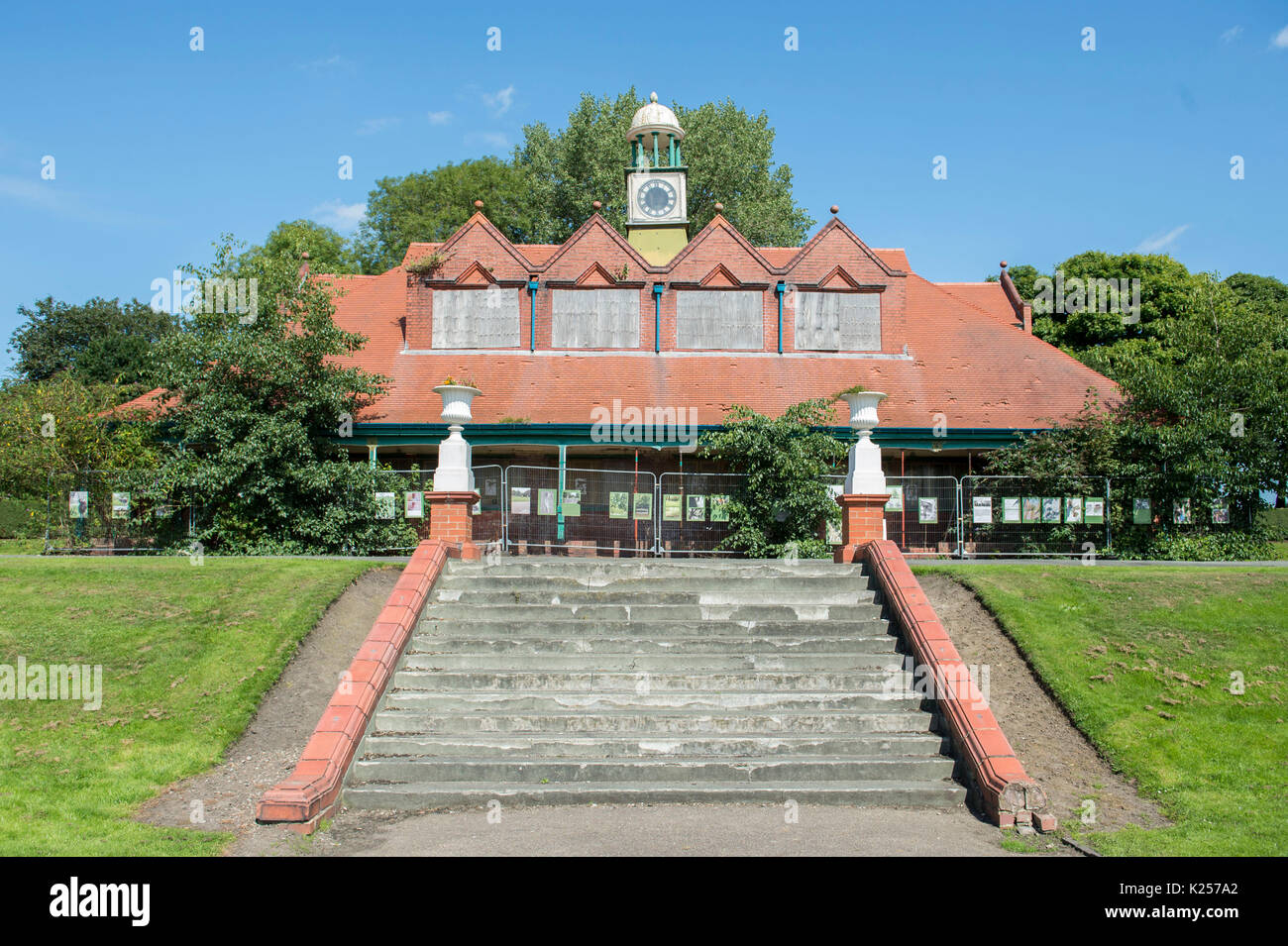 Hanley park canal hi-res stock photography and images - Alamy