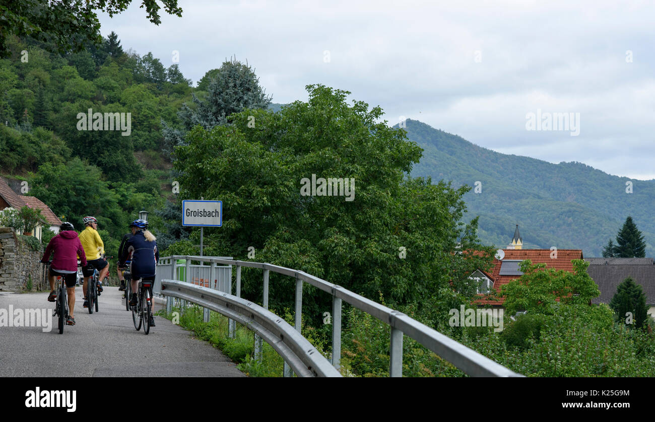 Donauradweg bike path hi-res stock photography and images - Alamy