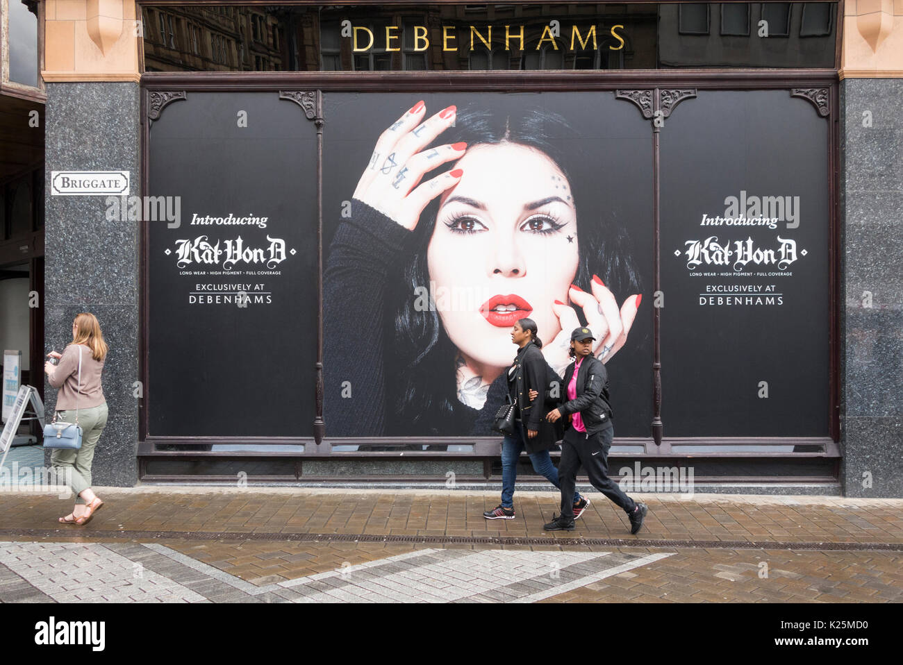 Shopping at debenhams hi-res stock photography and images - Alamy
