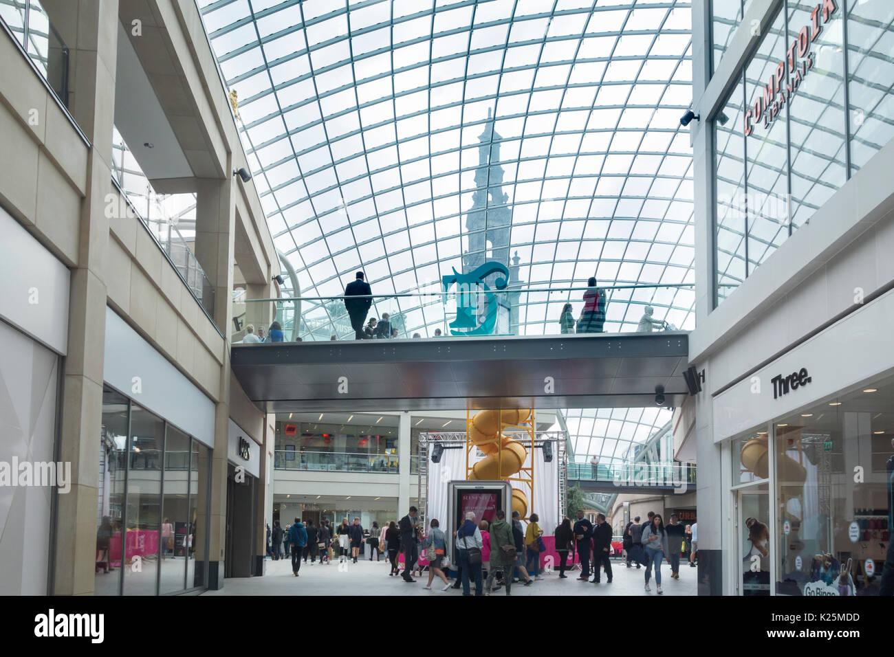 Trinity mall hi-res stock photography and images - Alamy