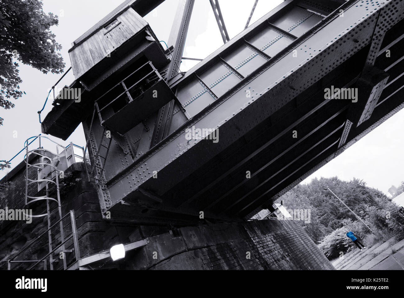 Barton Aqueduct bridge taking the Bridgewater Canal over the Manchester ...