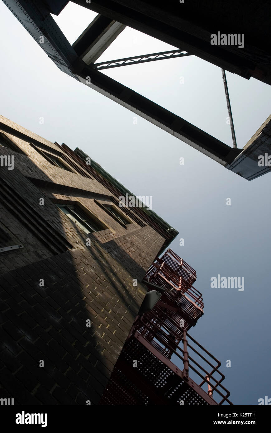 Barton Aqueduct bridge taking the Bridgewater Canal over the Manchester ...