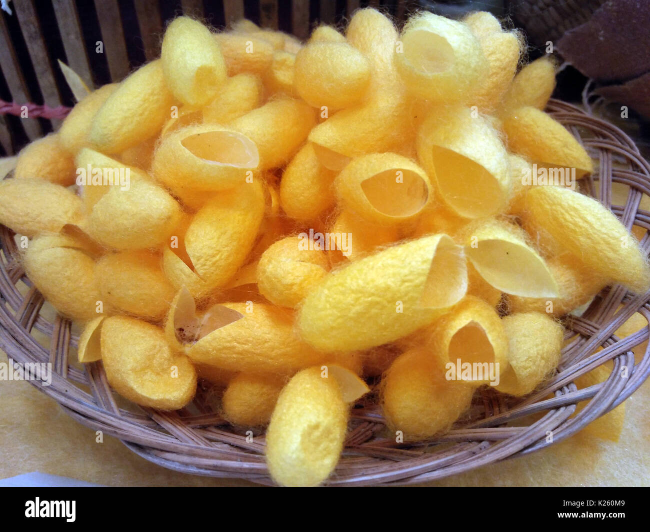 Yellow silkworm cocoon shell through the Silk Route, the brewing ...